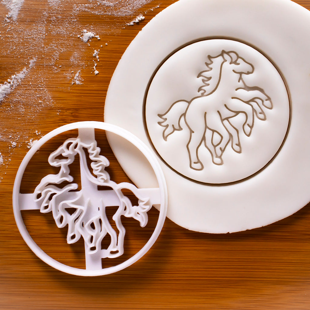 Sleipnir Cookie Cutter (eight legged horse) – Bakerlogy