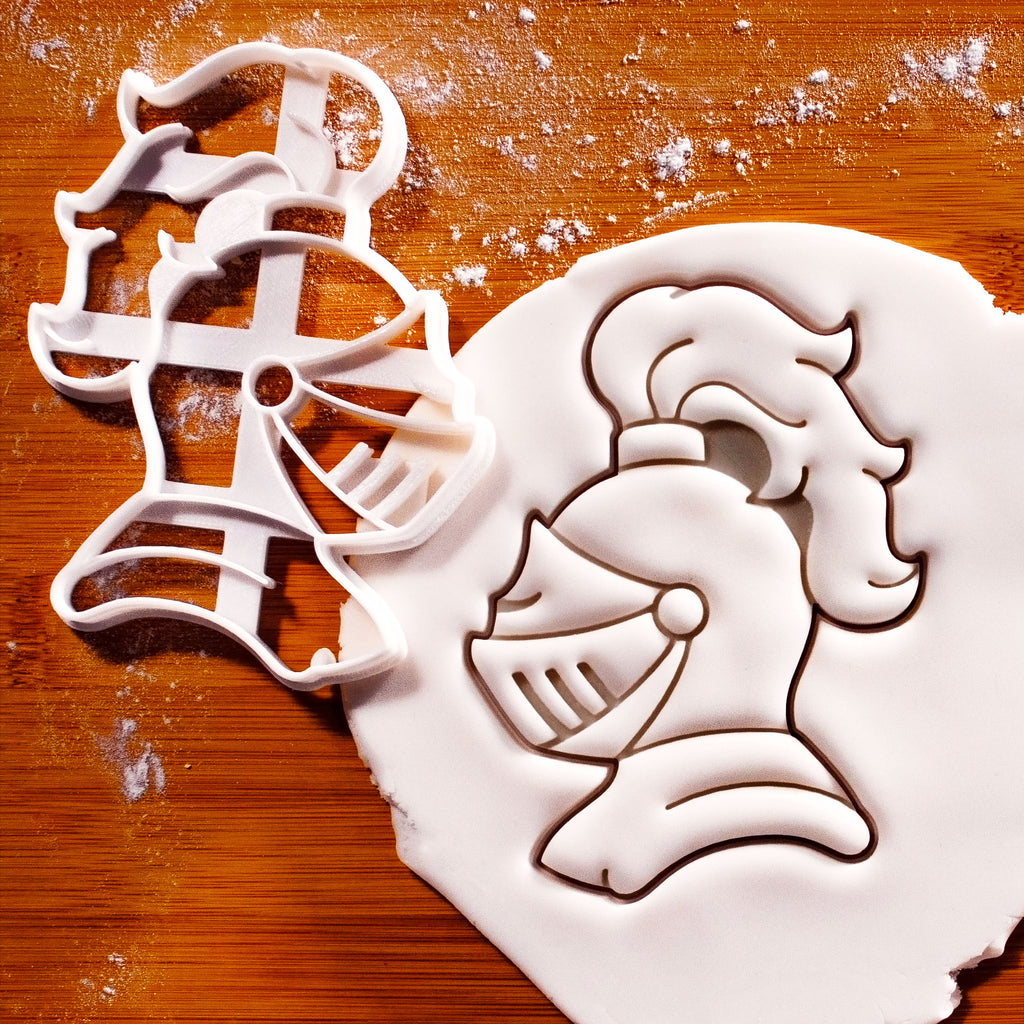 Knight Helmet with Plumage Cookie Cutter – Bakerlogy