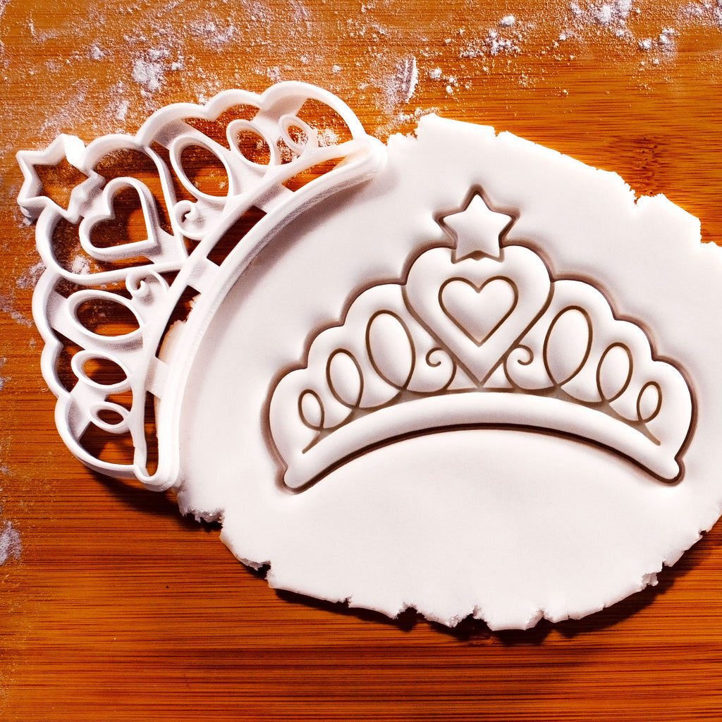 Tiara Cookie Cutter – Bakerlogy
