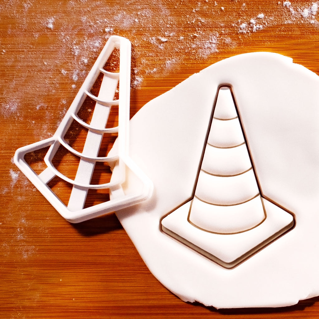 Traffic Cone Cookie Cutter – Bakerlogy