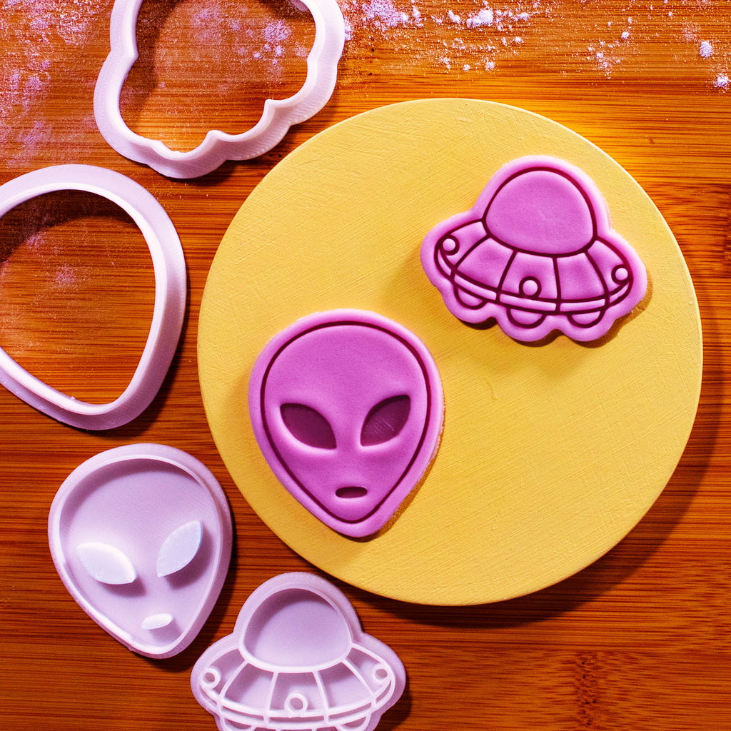 Alien & UFO Mini Cookie Cutter & Stamp Set – Extraterrestrial Baking ...