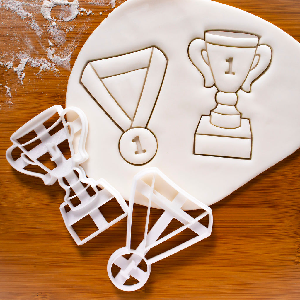 Promo Set: Trophy & Medal Cookie Cutters – Bakerlogy
