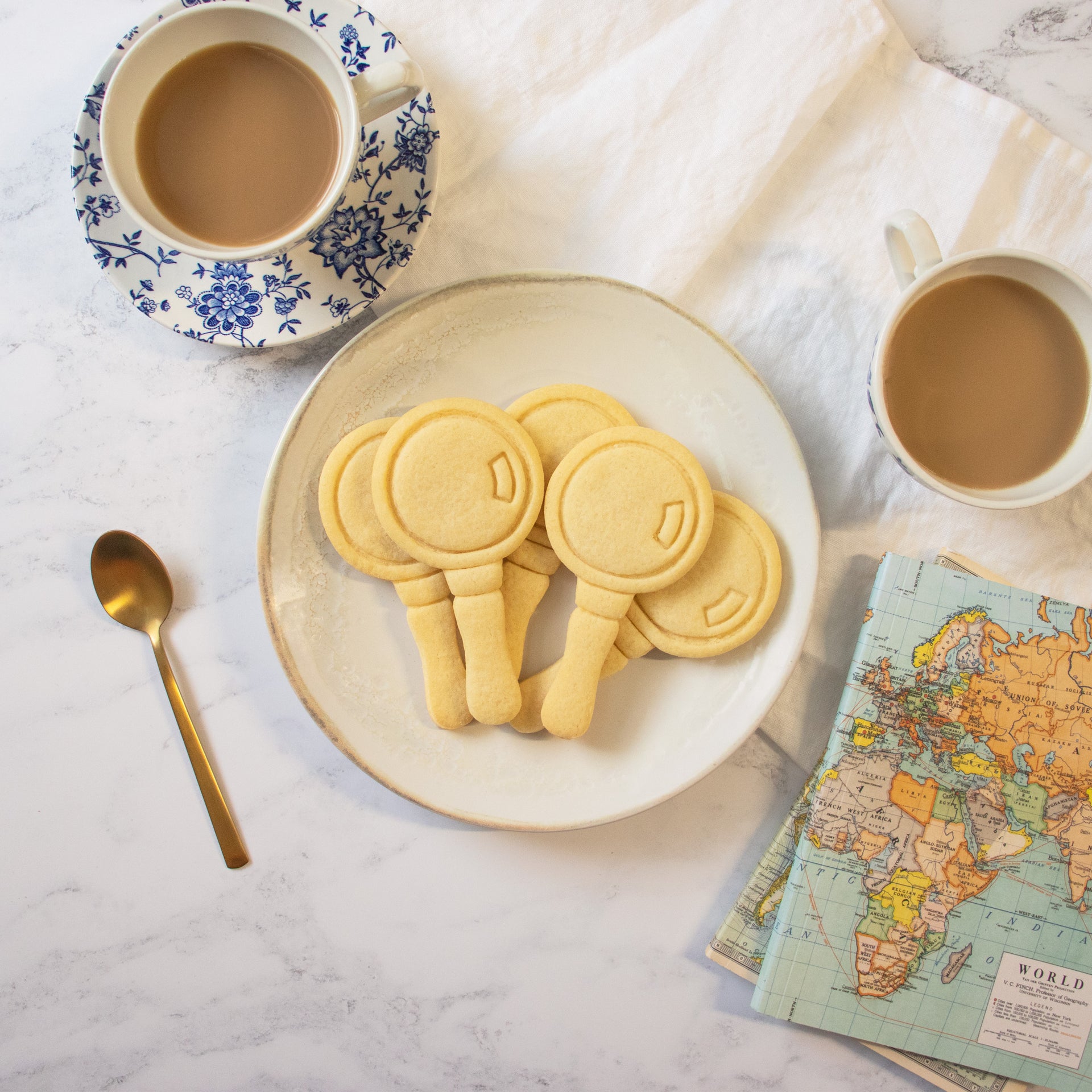 Sherlock Holmes Magnifying Glass Cookie Cutter – Bakerlogy