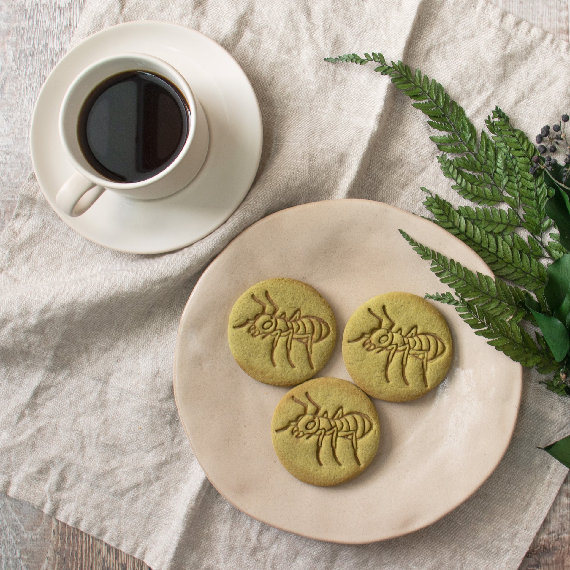 Realistic Ant Cookie Cutter – Bakerlogy