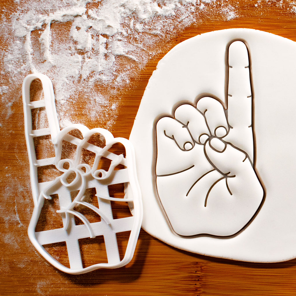 American Sign Language Letter D Cookie Cutter – Bakerlogy